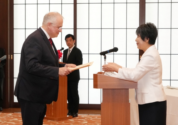 Marcus Schürmann, CEO of AHK Japan, honored by the Japanese Ministry of ...